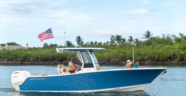 10 Center Consoles for the Family - Boater USA