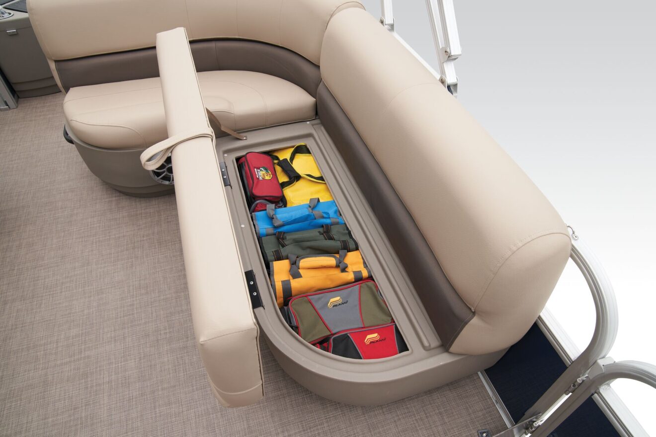 Sun Tracker 18 DLX Specs & Features - Boater USA